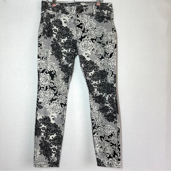 Candie's | Jeans | Candies Jeans Junior1 Black White Floral Print ...